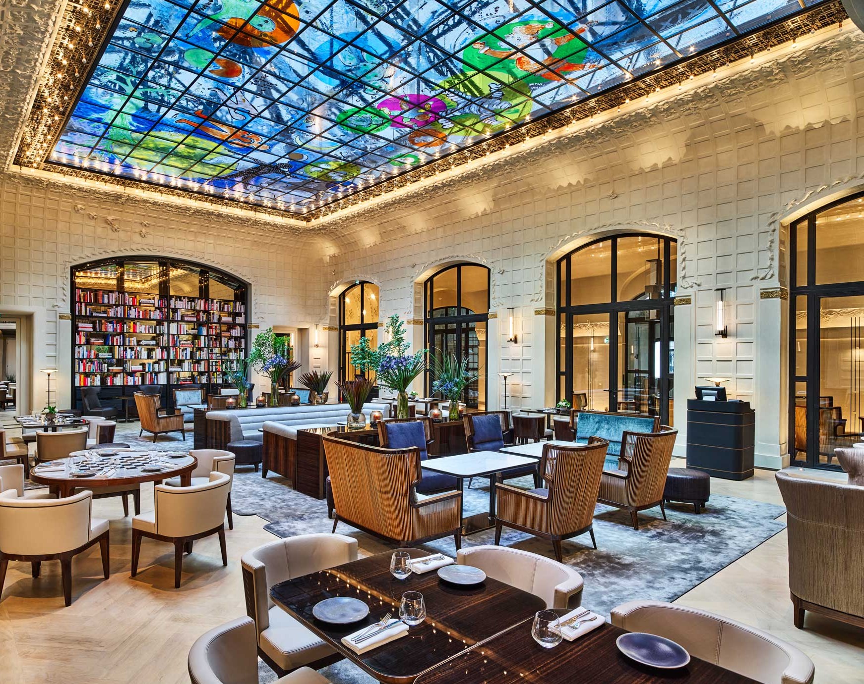 LE SAINT-GERMAIN | City Guide Paris - De Saint-Germain des prés au ...